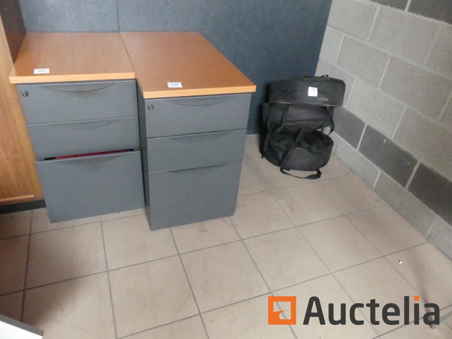 2 metal drawer units with melamine shelf, turnstile for filing cabinet ...