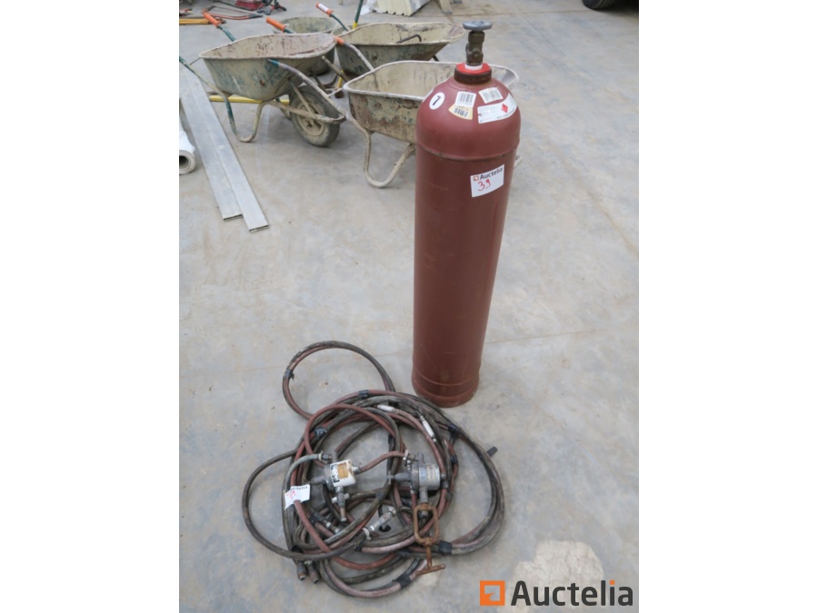 Acetylene Bottle - Gas and Oxygen Hoses - Construction - Construction ...