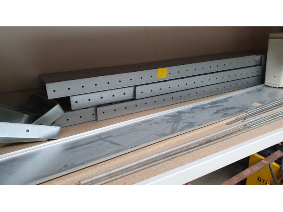 Aluminium trunking - Construction - Electricity - auctelia.com