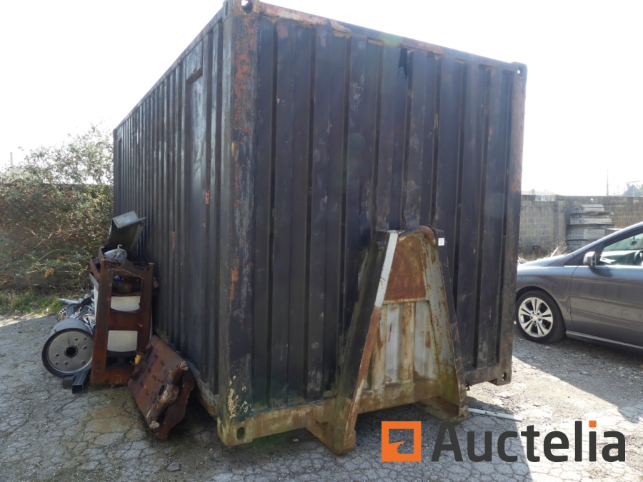 Closed Container with lifting hook - Transport - Container - auctelia.com