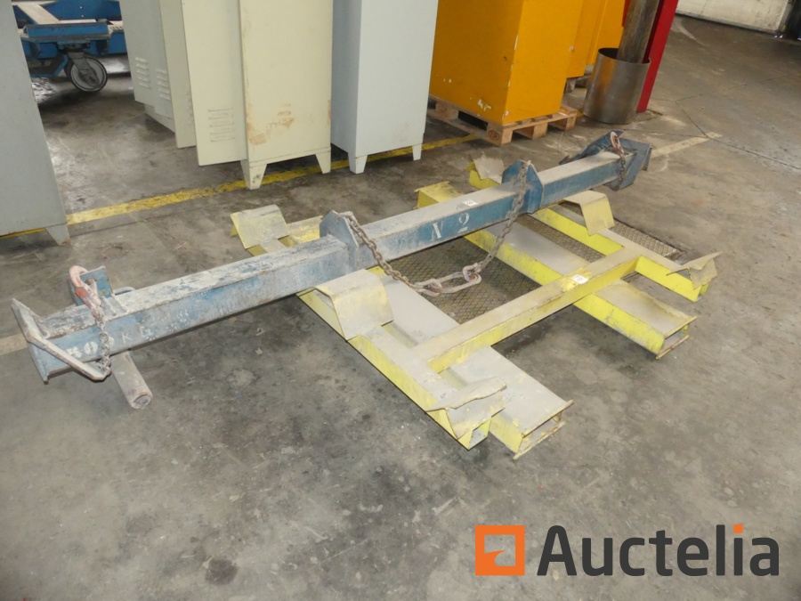 Lifting beam, metal cradle - Construction - auctelia.com