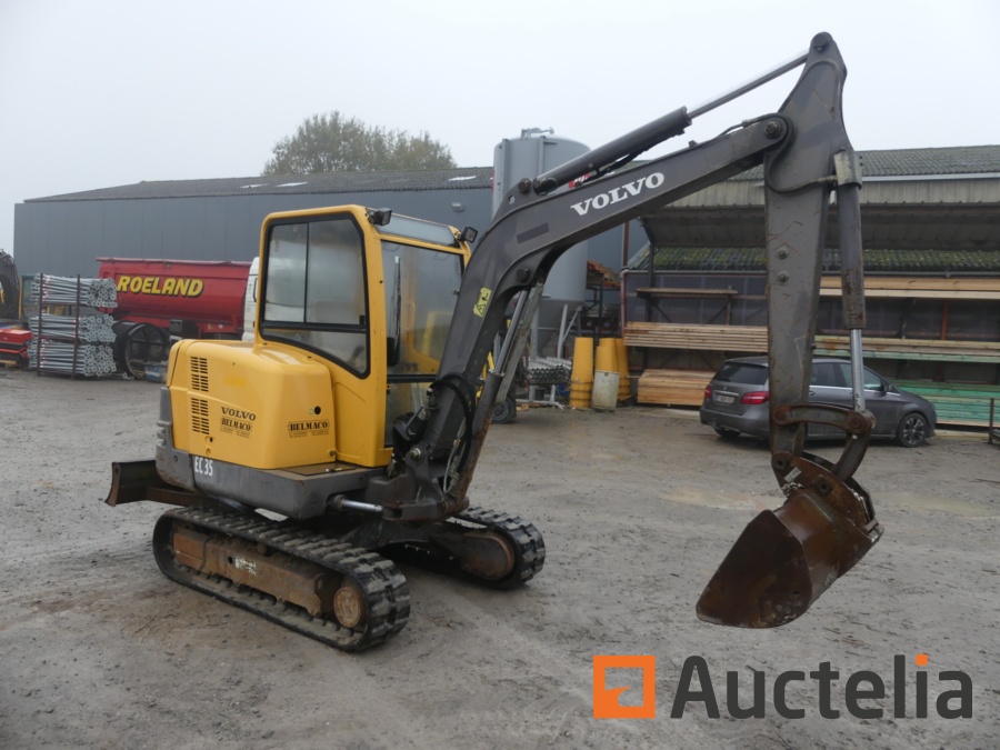 Mini-excavator Volvo EC35 283 used at auction - Auctelia