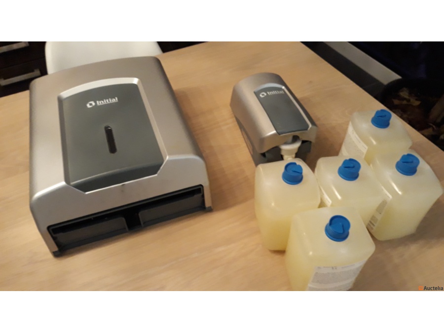 Soap dispenser with 5 refills + INITIAL towel dispenser - Other indust ...