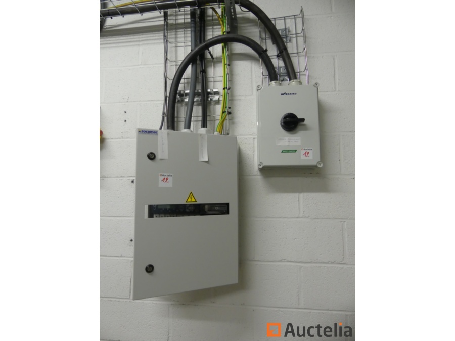 SOURCE Inverter and Socomec disconnector - Construction - Construction ...