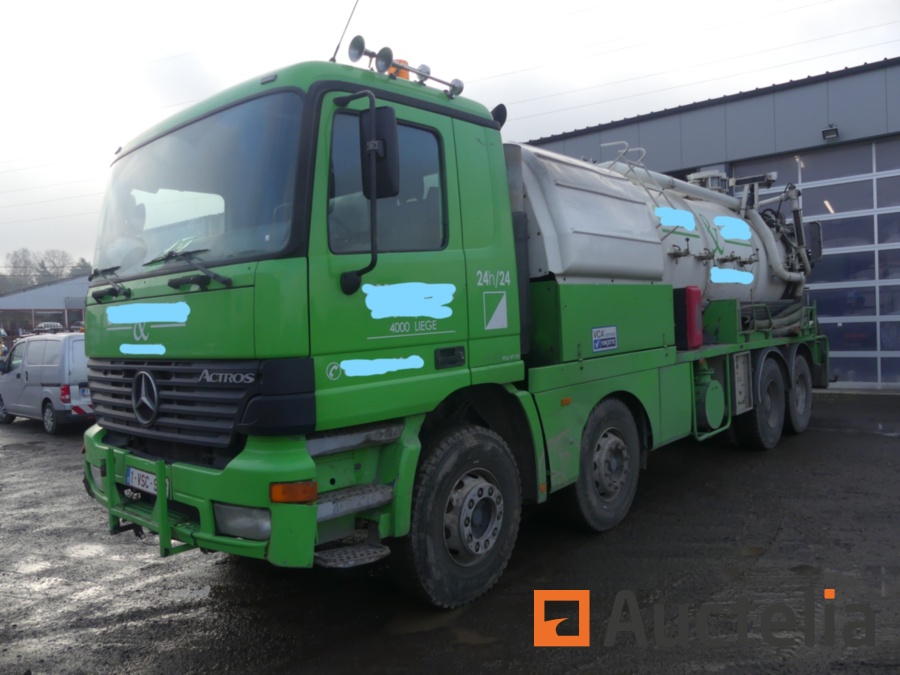 Truck tank Mercedes-Benz Actros (2002-298.691 km) - Tanker trucks ...