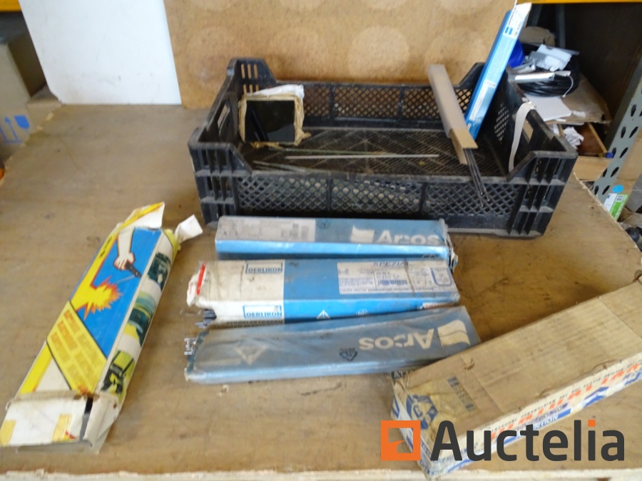 Welding rods: Arco, Oerlikon, Saf, 11 glazing welding helmets - Hand t ...